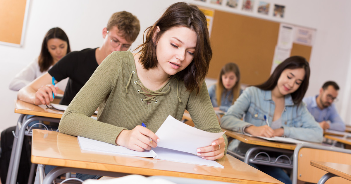 Deutsch-Abitur im G9 ab 2026: Was ist neu? Was bleibt? | Deutsch am Gymnasium | Fächer am ...